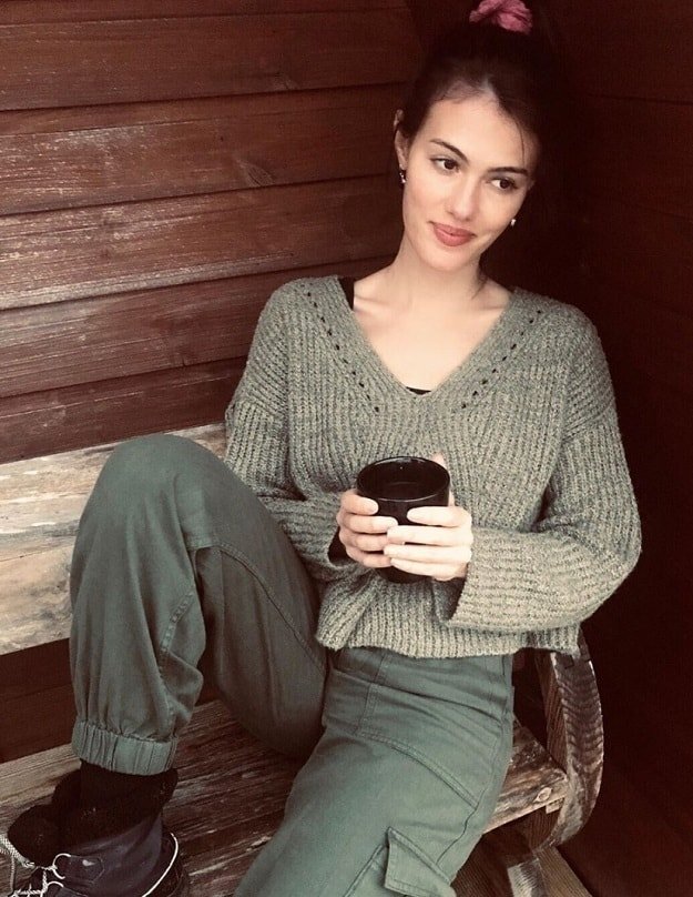 Hay Sultan Oyuncuları Konusu Karakterleri ve Kadrosu