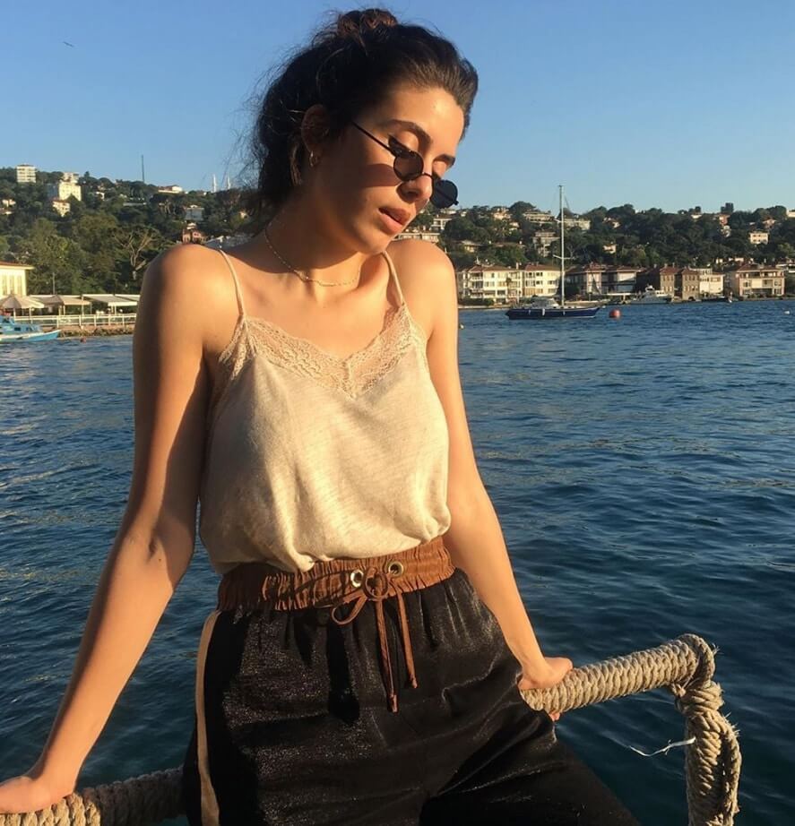 Eda Nur GÜLBUDAK Kimdir? Kaç Yaşında? Sevgilisi Kim? Kasaba Doktoru Ayperi