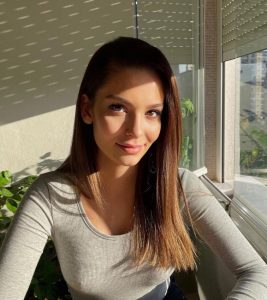 Kraliçe Dizisi İpek Kimdir? Selin Işık Kim?