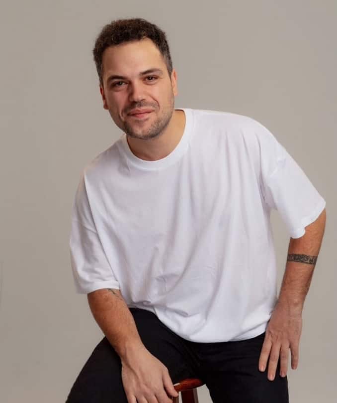 Kraliçe Dizisi Samet Kimdir? (Menajer) Mert Tezişçi Kim?