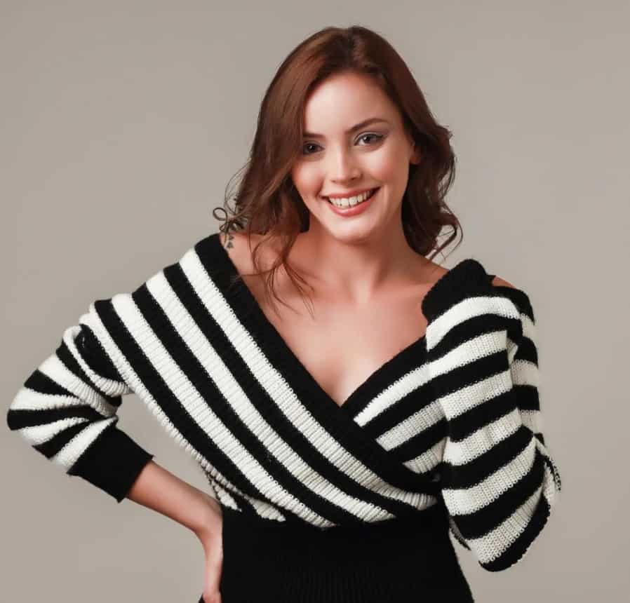 Kendi Düşen Ağlamaz Bahar Kimdir? (Kuaför) Beste Yaralı Kim?