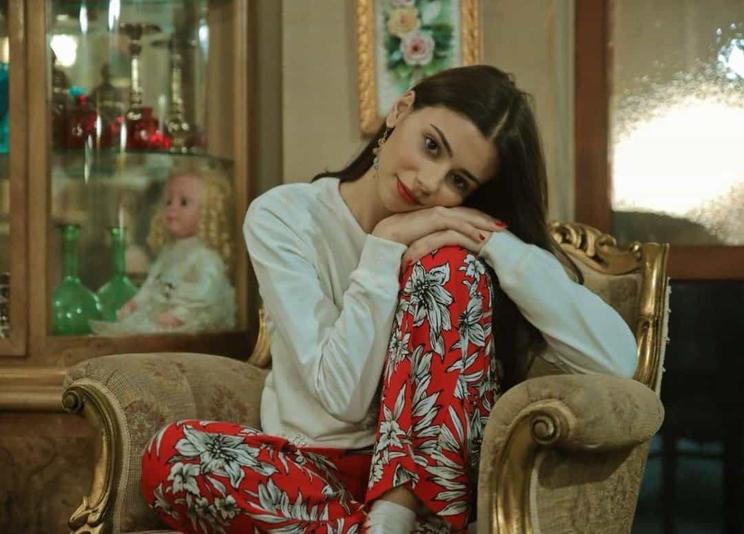 Ömer Dizisi Nilüfer Kimdir? Damla Makar Kim? Sevgilisi