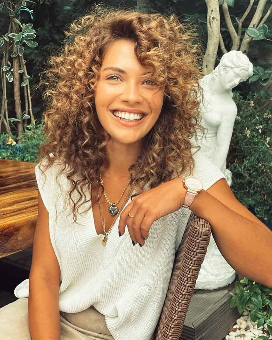 Kopuk Dizisi Avukat Sera Kimdir? Biran Damla Yılmaz Sevgilisi