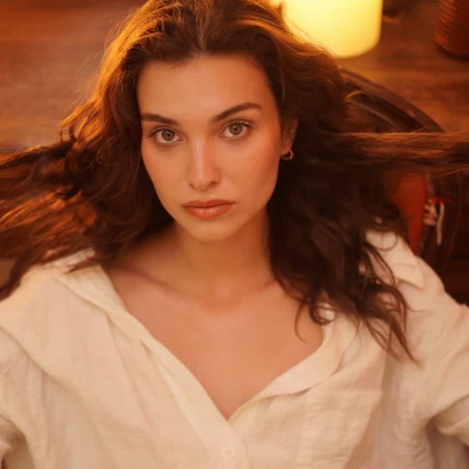 Güzel Aşklar Diyarı Roza Kimdir? Ekin Aksoy Kim? Sevgilisi