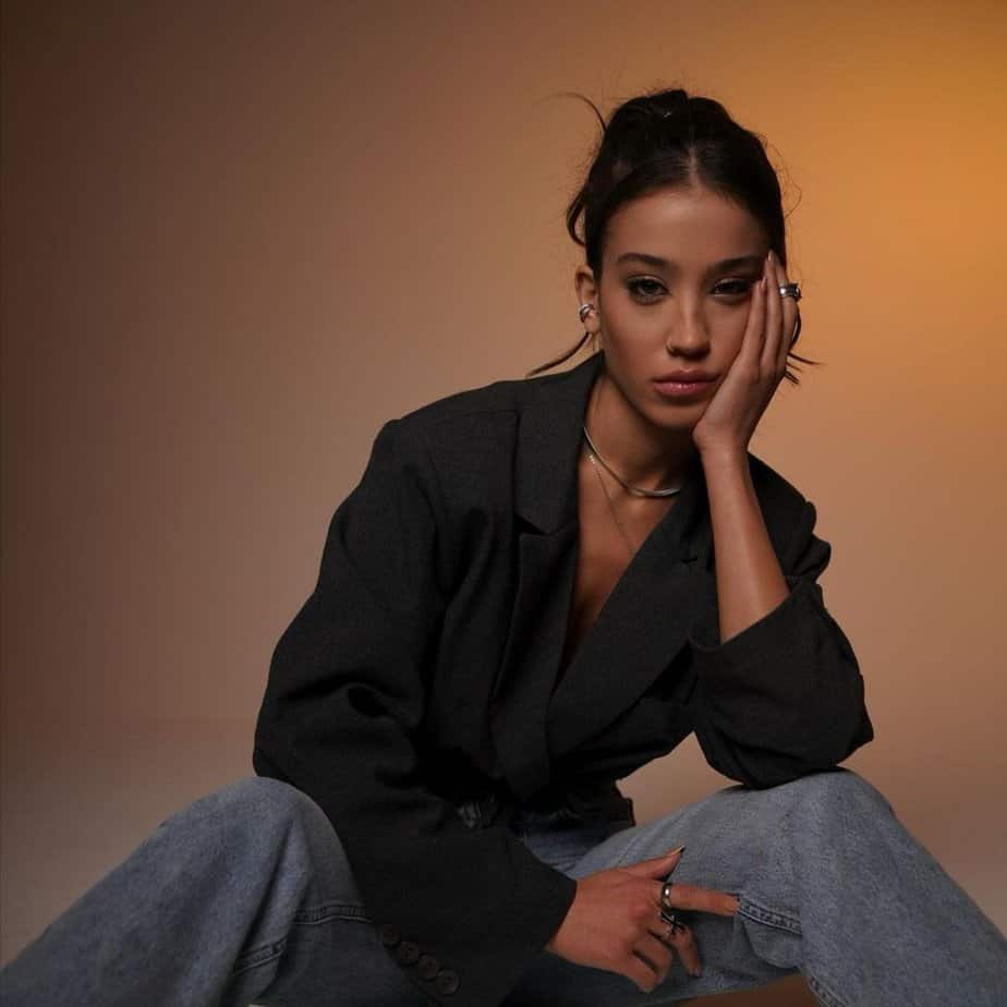 Kızılcık Şerbeti Begüm Kimdir? Hatice Deniz Kim? Sevgilisi