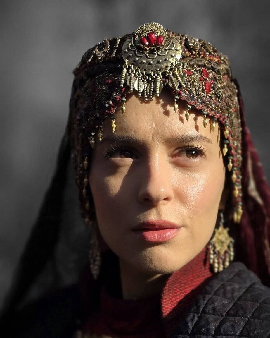 Kuruluş Osman Begüm Hatun Neden Ayrıldı? Neden Yok?