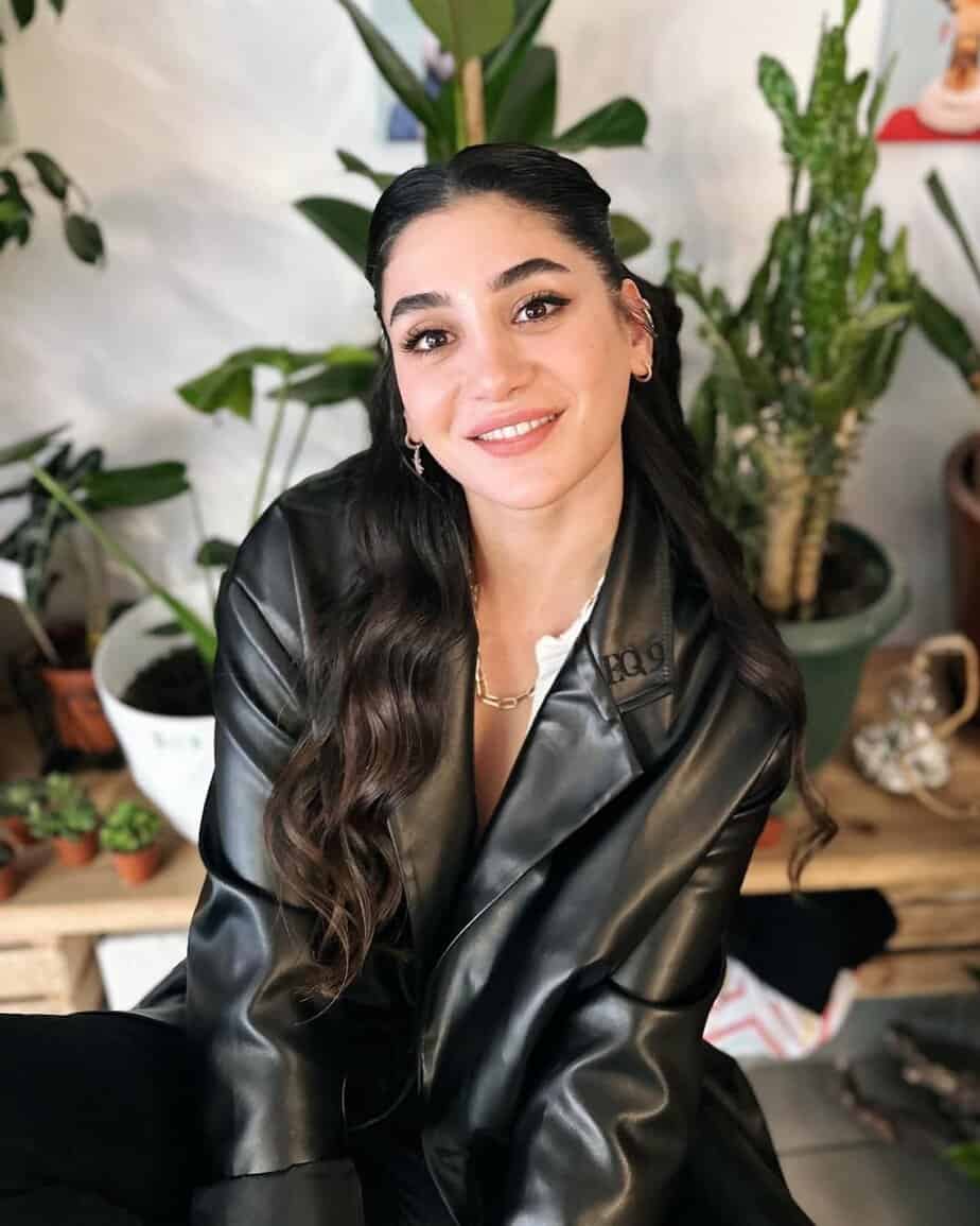 Çarpıntı Merve Kimdir? Aras’ın Nişanlısı Kim? Sitare Akbaş