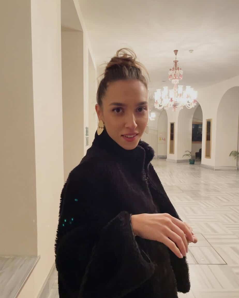 Kızılcık Şerbeti Elif Kimdir? Zeynep Parla Kim? Sevgilisi