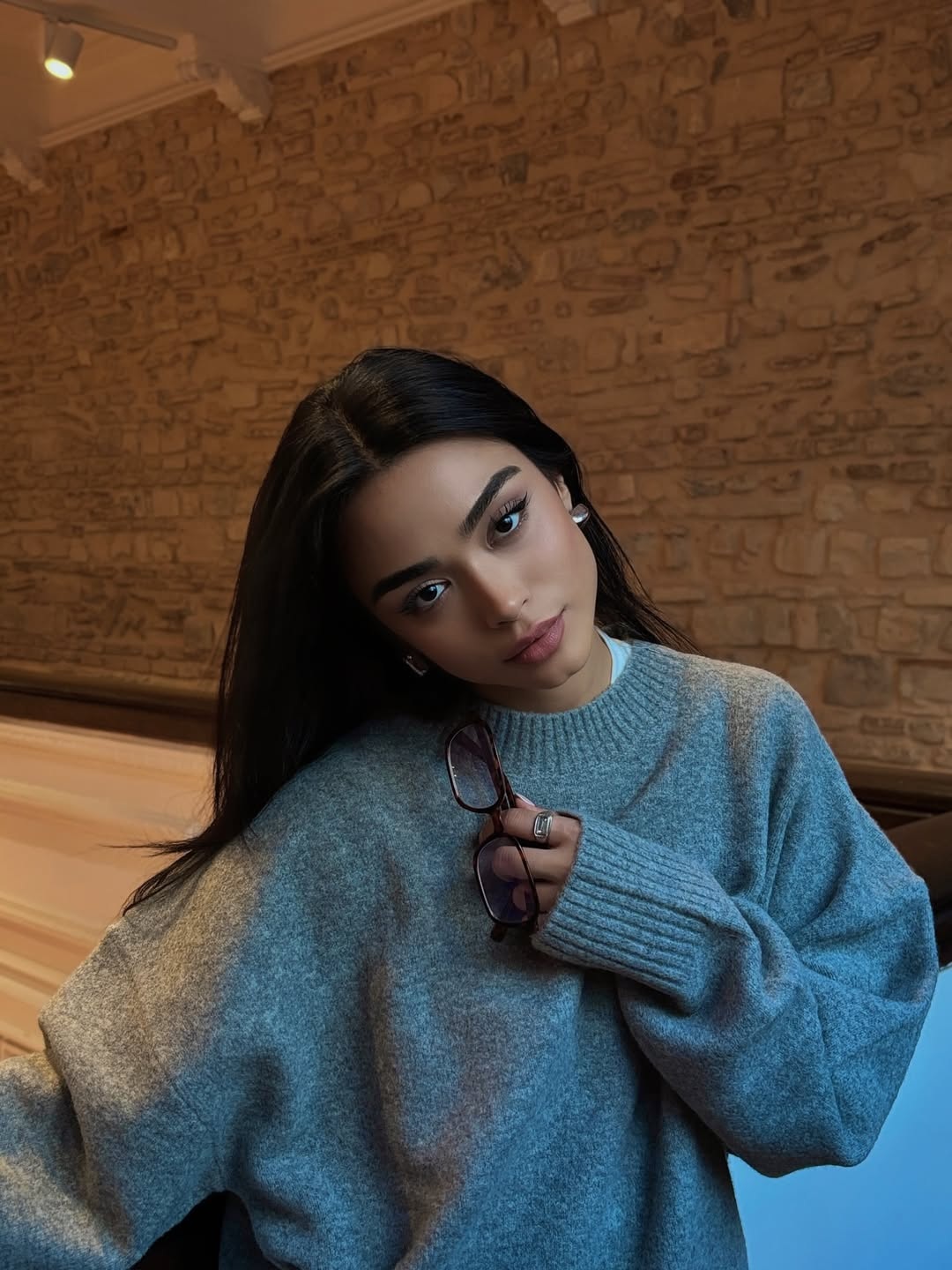 İlay Karataş Kimdir? Arafta Demet Kim? Sevgilisi